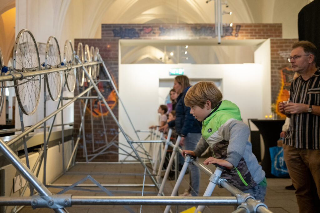 Installations - Daniel Simu